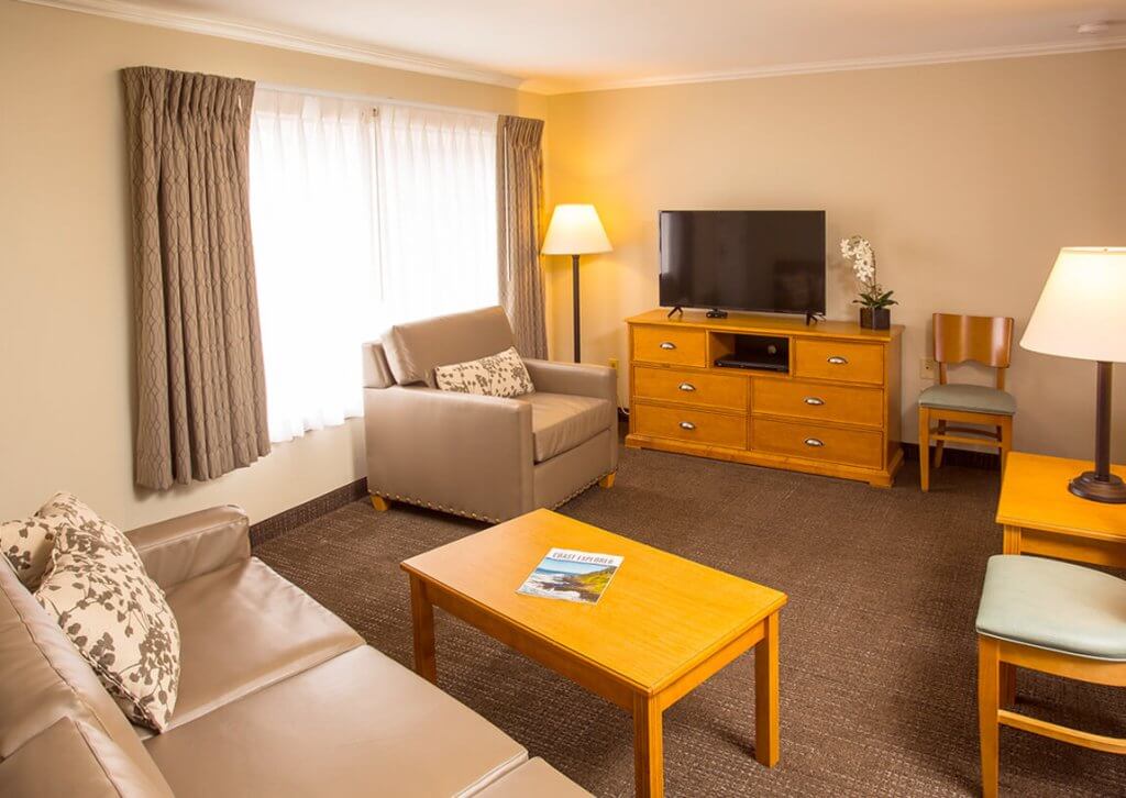 Photo Gallery - Looking Glass Inn