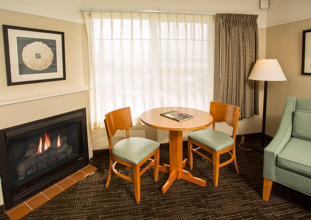 Photo Gallery - Looking Glass Inn